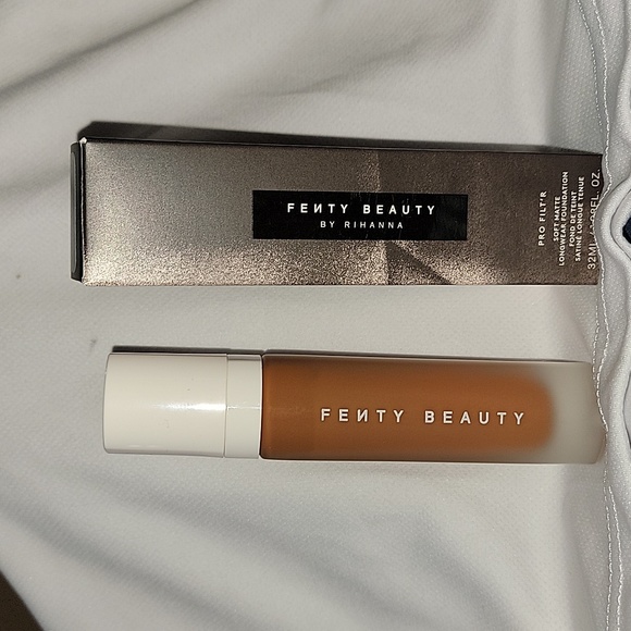 Fenty Beauty | Makeup | Fenty Pro Filter Soft Matte Longwear Foundation ...